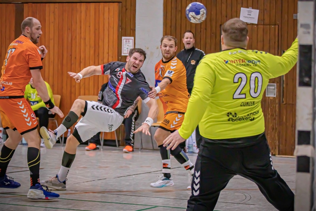 Erdbeben in Longerich: Trainer weg, Kapitän weg, Urgestein weg ...